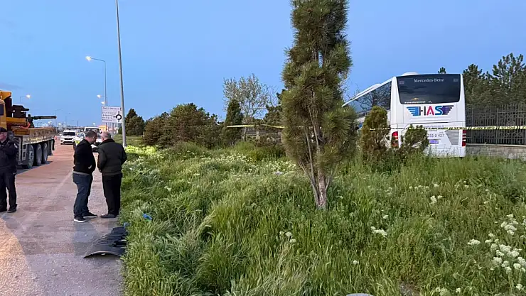 Konya'da yolcu otobüsü ile TIR çarpıştı! Bereket Bolat hayatını ...